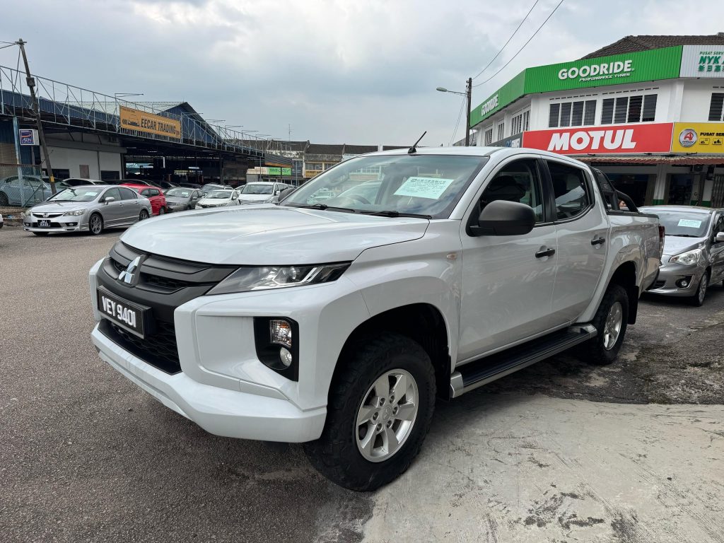 2020 MITSUBISHI TRITON VGT 2.4AT - Genius Outlook