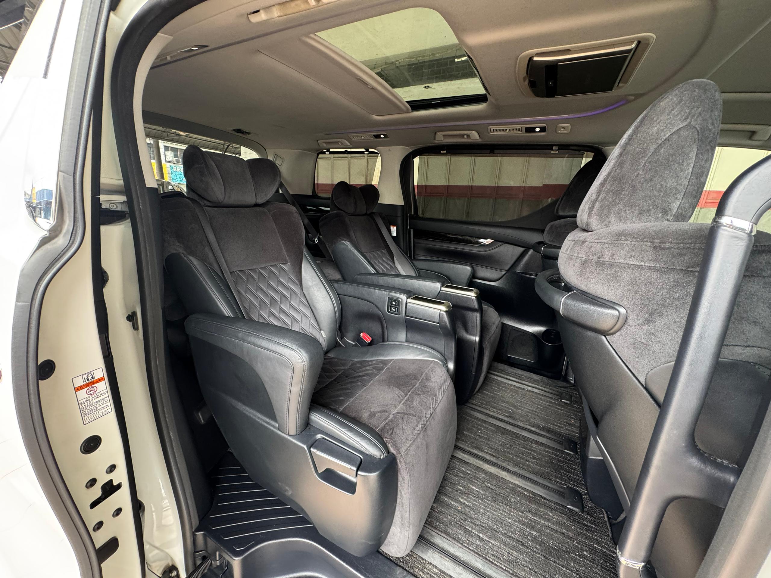 2016 TOYOTA VELLFIRE ZG EDITION 2.5AT - Genius Outlook